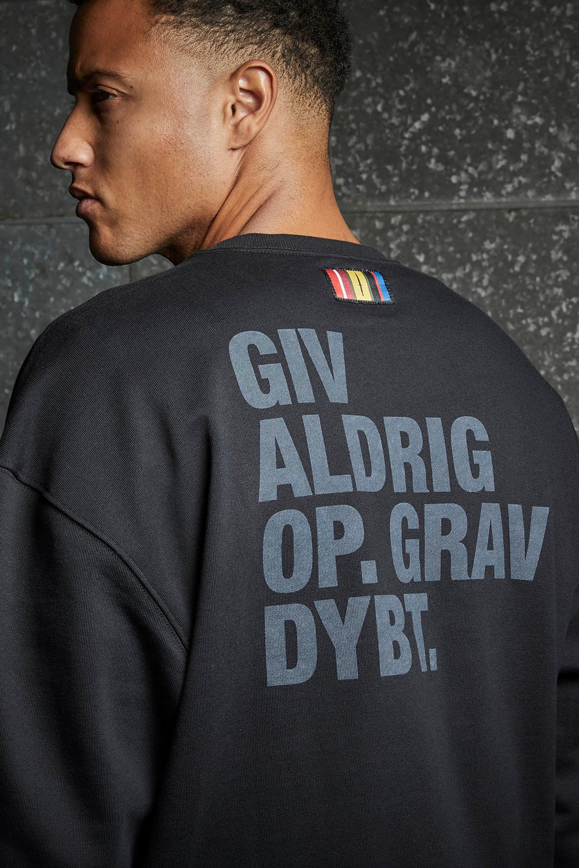 NAUTILUS SWEAT - BLACK – barsk.dk