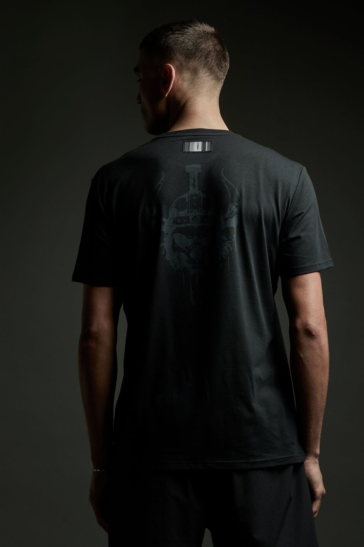 SHADOW Viking tee – barsk.dk